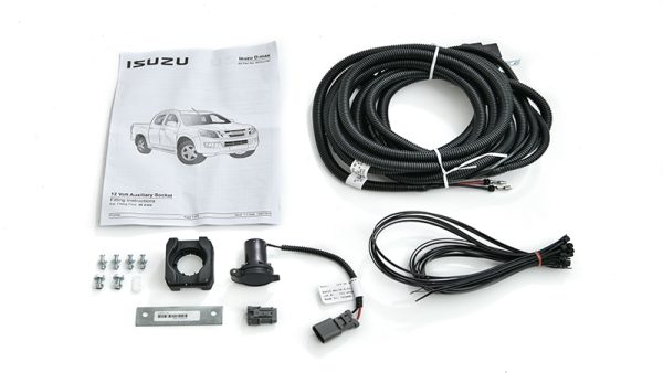 12V Single Socket (2021-) - Isuzu